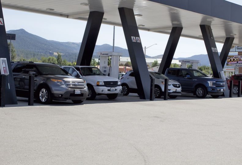 Idaho gas stations fill up with Spokane drivers | Spokane Journal of ...