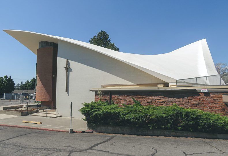 â€˜Pringles' church roof dubbed feat of engineering | Spokane Journal ...